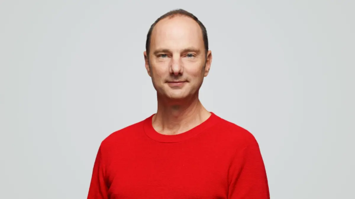 Spreker Thomas van Luyn - Cabaretier - Stress, ADHD & werkgeluk
